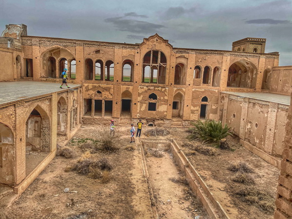 کاخ سرهنگ آباد شهراب و تل شیطان ۲ و ۳ بهمن ۱۴۰۴